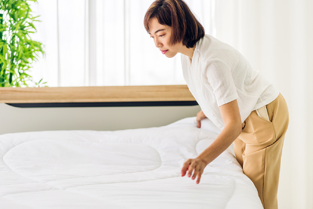 How To Keep Your Bedroom Clean And Tidy In 4 Simple Steps